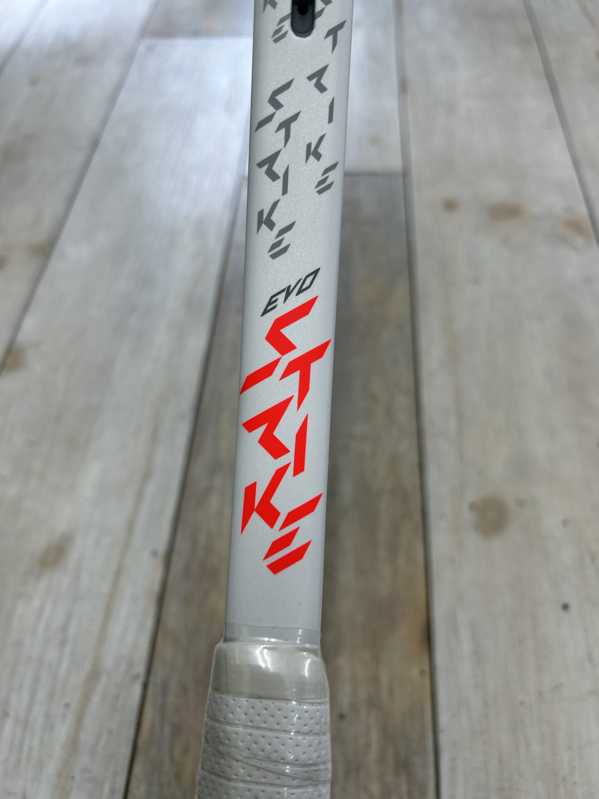 EVO STRIKEが入荷しています。 - tatsumisports 商品情報/イベント情報特化ブログ